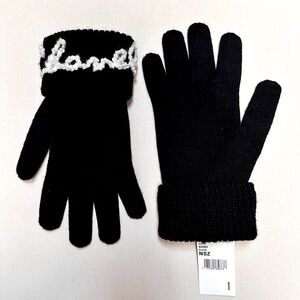 CHANEL | Accessories | Nwt Chanel 0 Cashmere Black Gloves Embroidered ...